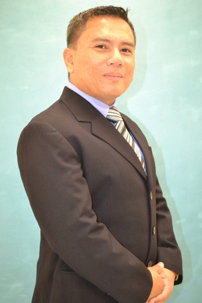 Associate Professor Mahadi Bahari | Faculty of Management