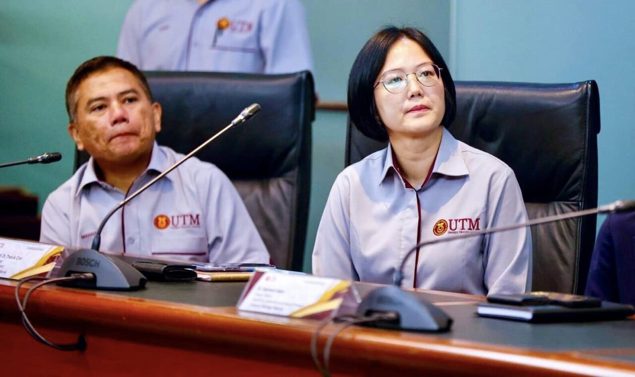 Signing Memorandum of Understanding (MoU) between UTM & MyBHA | Faculty ...